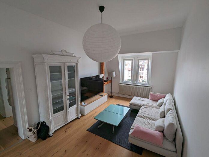 Neudorf Est Centre, Strasbourg - Appartement 4 pièces à louer
