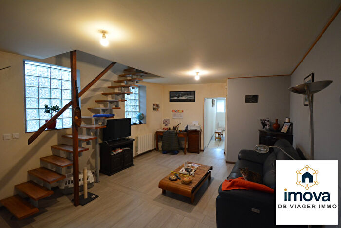 Maison à vendre - Puy-Guillaume - 5 pièces - 2 chambres