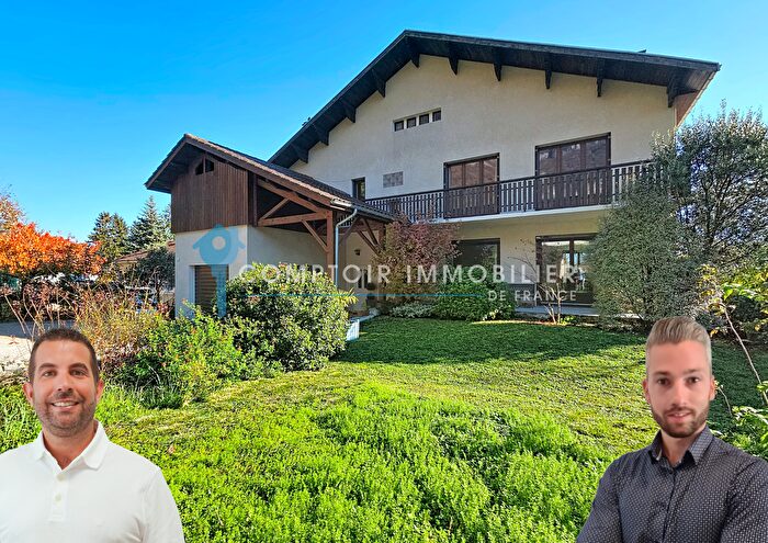 Maison à vendre - Crolles - 11 pièces - 8 chambres