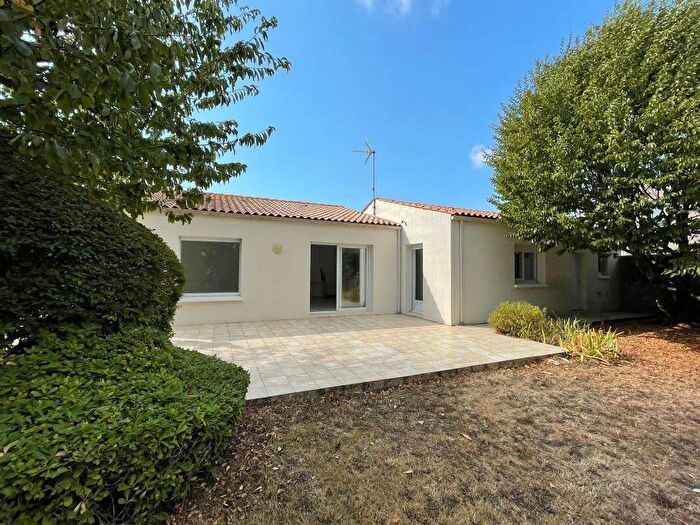 Maison à louer - Est, Lagord - 4 pièces - 3 chambres