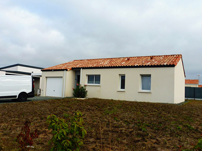 Maison 5 pièces à louer à Monsireigne