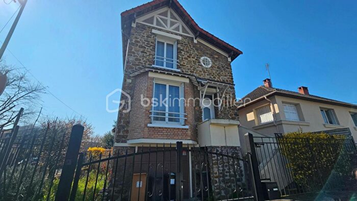 Maison à vendre - Les Pavillons-sous-Bois, Chanzy - 4 pièces - 2 chambres