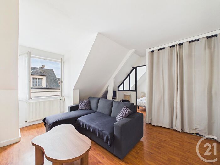Chartres, Centre-ville : Appartement 2 pièces à vendre