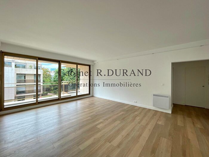 Appartement à louer - Neuilly-sur-Seine, Saint-James, Madrid - 3 pièces - 2 chambres