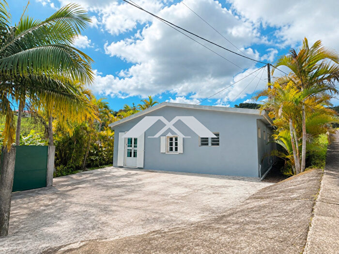 Petite-Île, Piton des Goyaves, Anse les Hauts - Maison 3 pièces à vendre