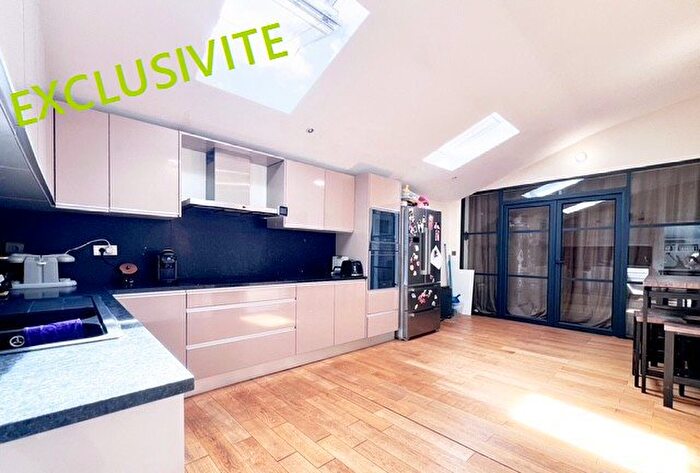 Maison 8 pièces à Fontenay-sous-Bois, Plateau, à vendre