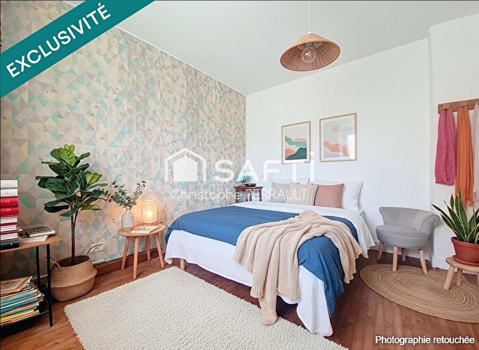 Maison à vendre - Mortagne-sur-Sèvre - 5 pièces - 3 chambres