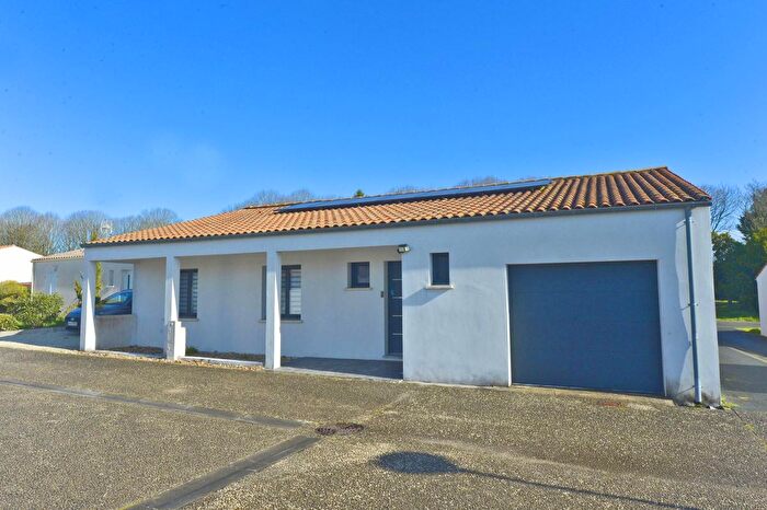 Arces : Maison 4 pièces à vendre