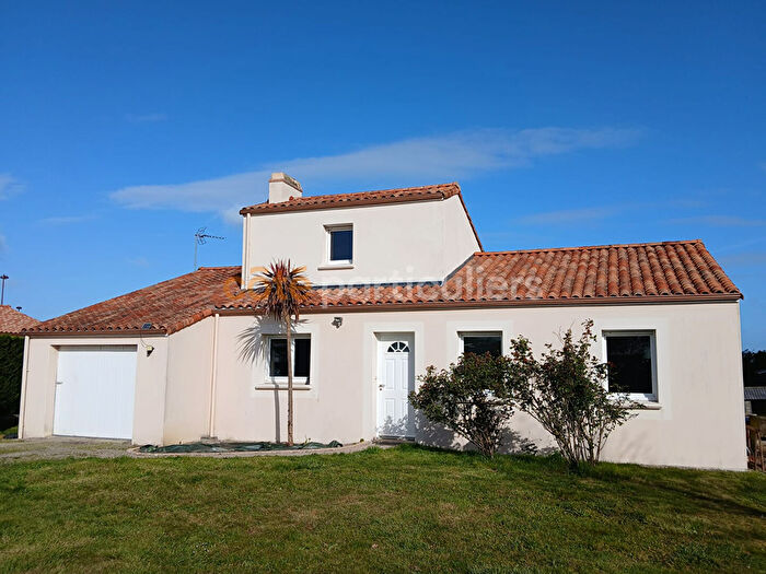 Maison à vendre - Saint-Sulpice-le-Verdon - 4 pièces - 3 chambres