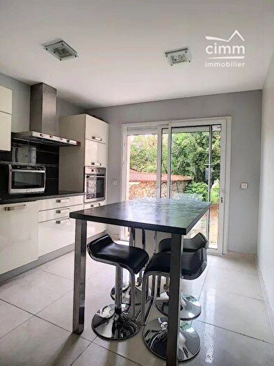 Maison à louer - Centre Ville, Montargis - 4 pièces - 3 chambres