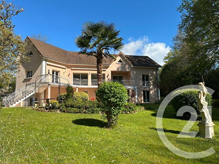 Boissy-le-Châtel : Maison 9 pièces à vendre