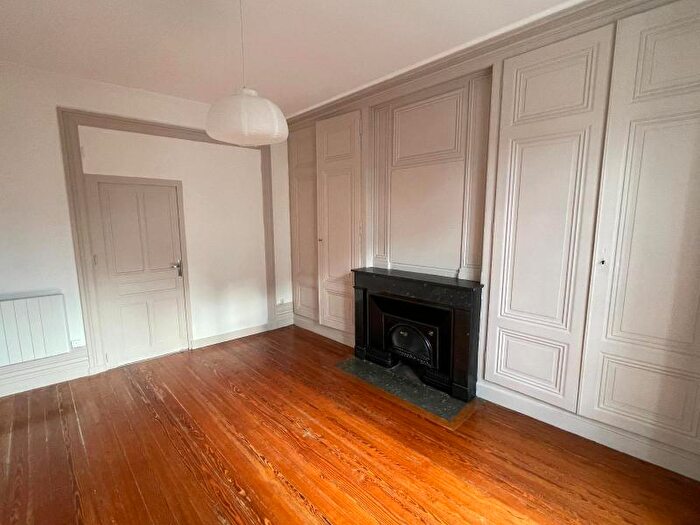 Appartement 2 pièces à Neuville-sur-Saône, à louer