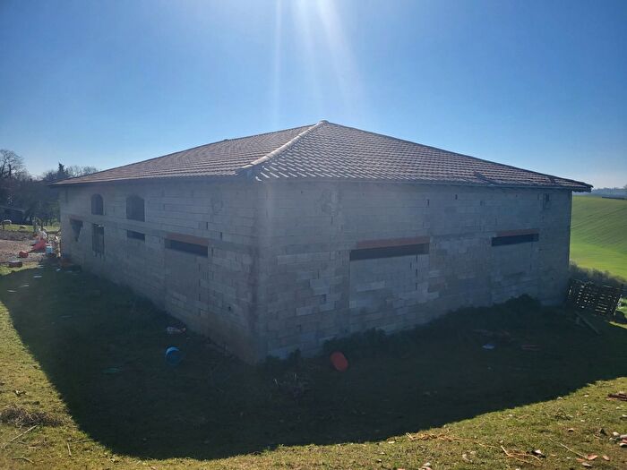 Maison à vendre - Pébées - 1 pièce