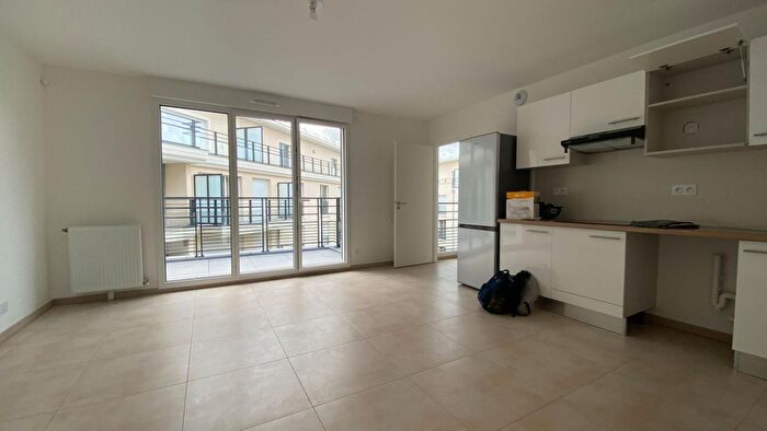 Appartement à louer - Saint-Maur-des-Fossés, Adamville - 2 pièces - 1 chambre