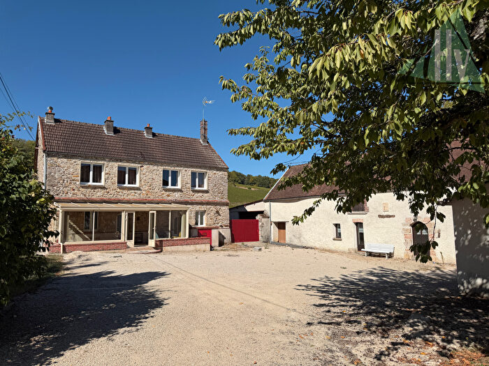 Maison 5 pièces à vendre à Bethon