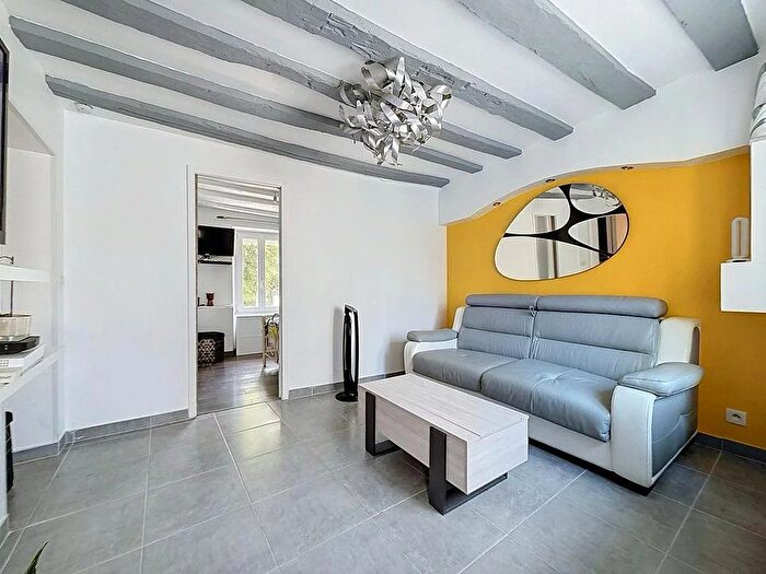 Maison 2 pièces à vendre à Combs-la-Ville, Vieux Pays