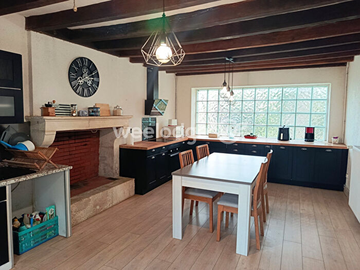 Maison à vendre - Prissac - 5 pièces - 3 chambres