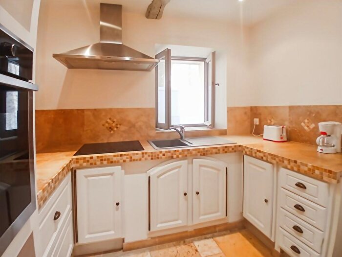 Appartement à vendre - Châteauneuf-Grasse - 2 pièces - 1 chambre