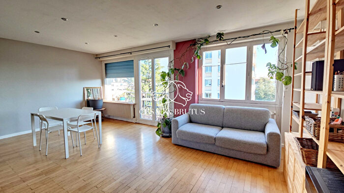 Appartement à vendre - Lyon e , Champvert, Point du Jour, Jeunet - 3 pièces - 2 chambres