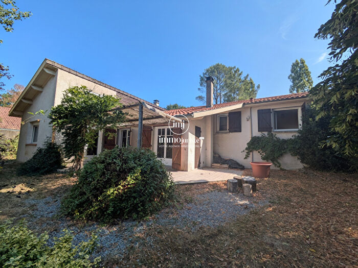 Maison 6 pièces à Verneuil-sur-Vienne, à vendre