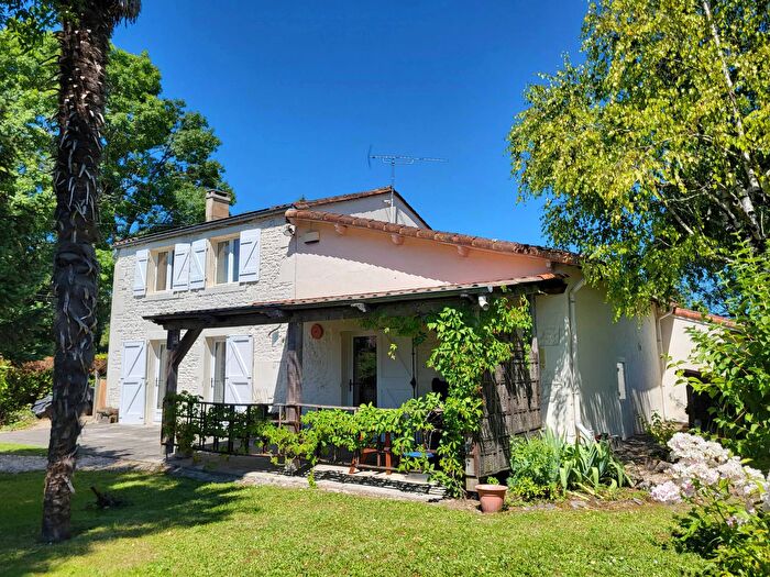 Maison à vendre - Sainte-Sévère - 6 pièces - 3 chambres
