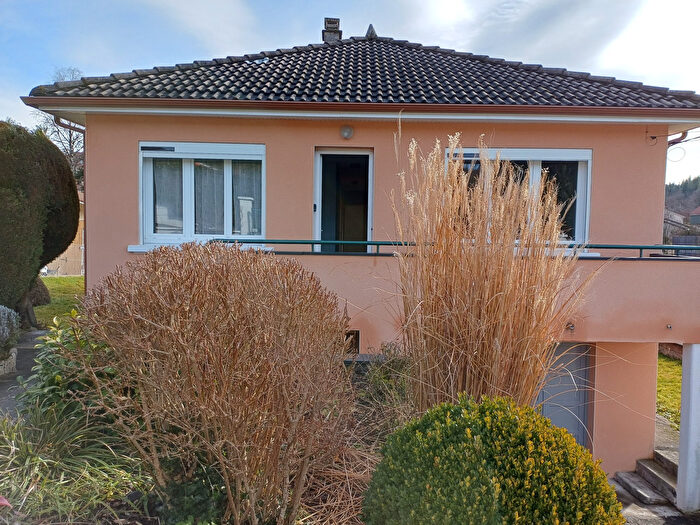 Maison à vendre - La Monnerie-le-Montel - 6 pièces - 5 chambres