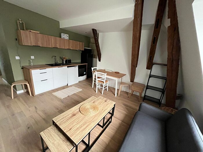 Appartement à louer - Tours, Centre-ville - 2 pièces - 1 chambre