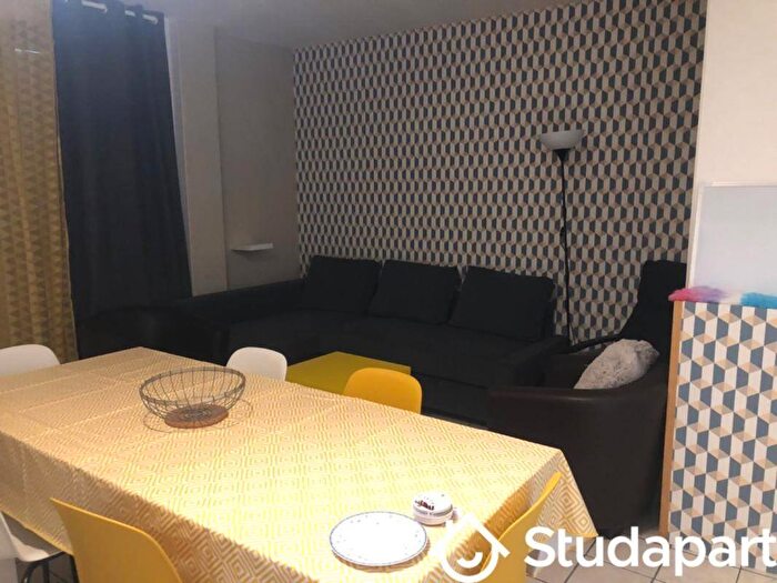 Appartement 1 pièce à louer - Reste des Chenes-Le Ponceau, Cergy