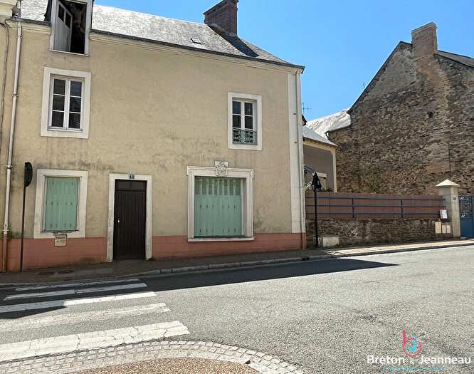 Sillé-le-Guillaume : Maison 5 pièces à vendre
