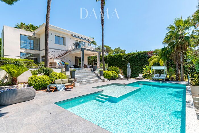 Maison à vendre - Vallauris, Puadon, Plateau de Bernis, Super Cannes, Le Maure - 7 pièces - 4 chambres