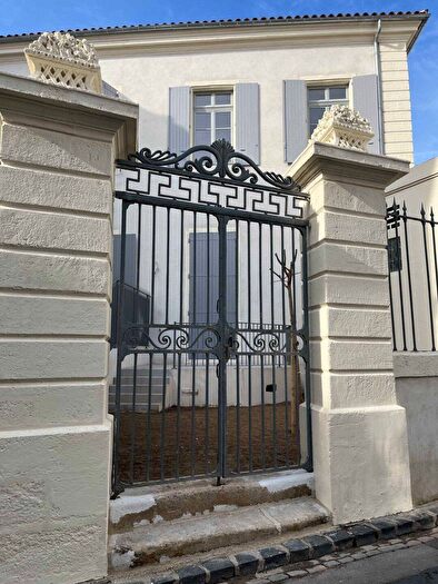 Appartement à louer - Allées Paul Riquet, Béziers - 2 pièces - 1 chambre