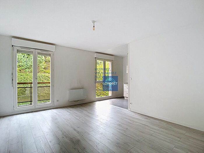Creil, Rive gauche : Appartement 2 pièces à louer