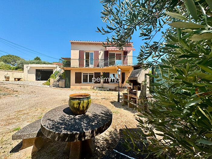 Salon-de-Provence, Lurian, Guinemer, Basses Viougues : Maison 4 pièces à vendre