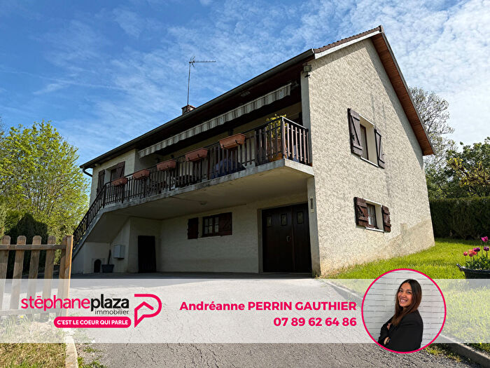 Maison 4 pièces à L'Étoile, à vendre