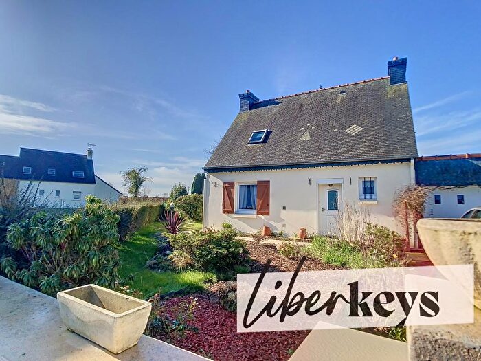 Maisons à vendre et appartements à louer - 1