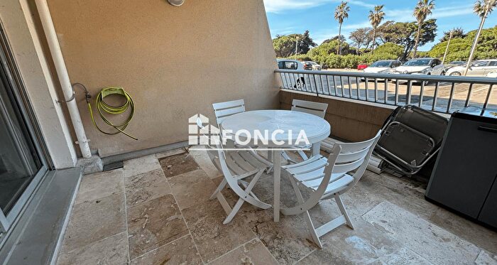 Appartement à vendre - Hyères, Port - 1 pièce