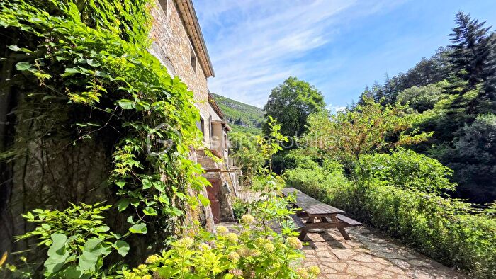 Maison 13 pièces à Gorniès, à vendre
