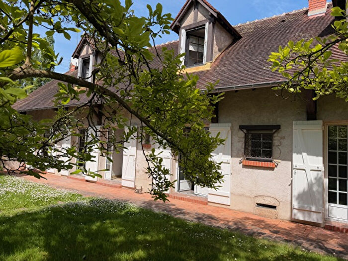 Maison à vendre - Olivet, Centre-ville - 8 pièces - 5 chambres