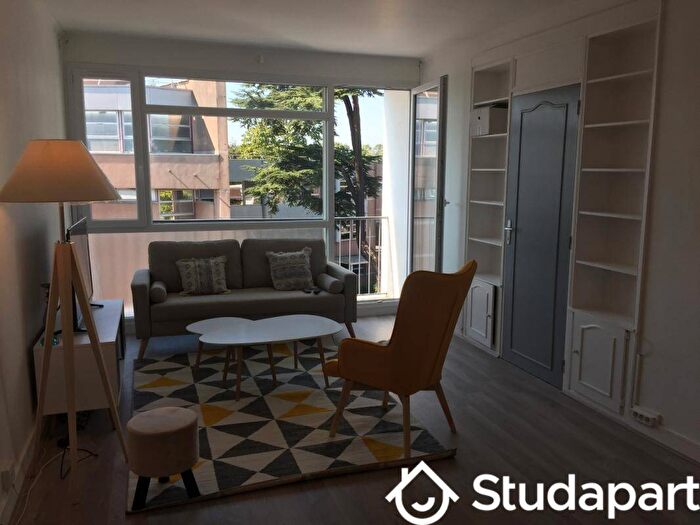 Appartement à louer - Chaufferie, Mont-Saint-Aignan - 1 pièce - 4 chambres