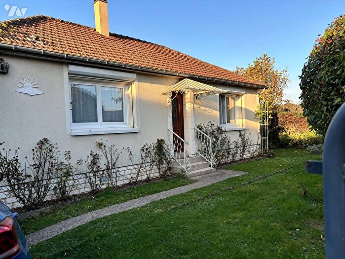 Maison à louer - Jouy-sur-Eure - 3 pièces - 2 chambres