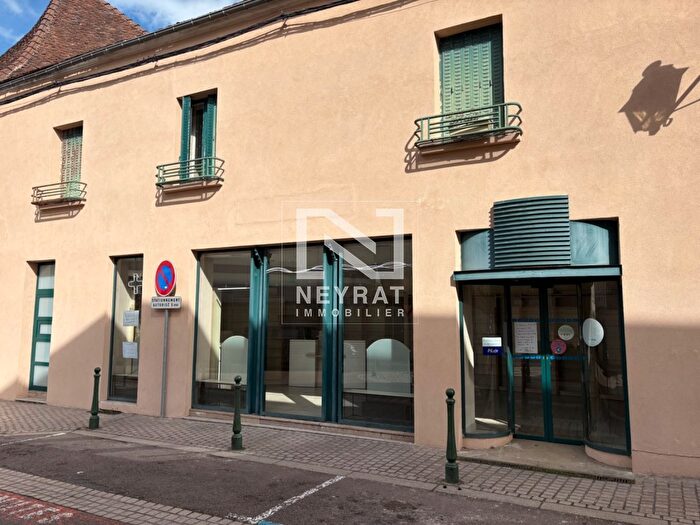 Maison à louer - Autun, Centre-ville - 6 pièces - 2 chambres