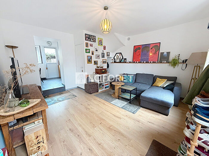 Maison à louer - Sotteville-lès-Rouen, Centre-ville, Marcel Lods, Victor Hugo - 3 pièces - 2 chambres