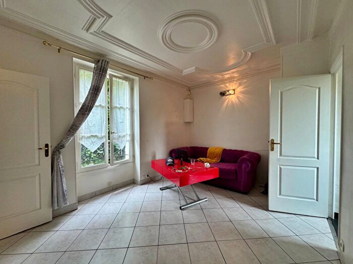 Appartement 2 pièces à Le Raincy, Gare, à vendre