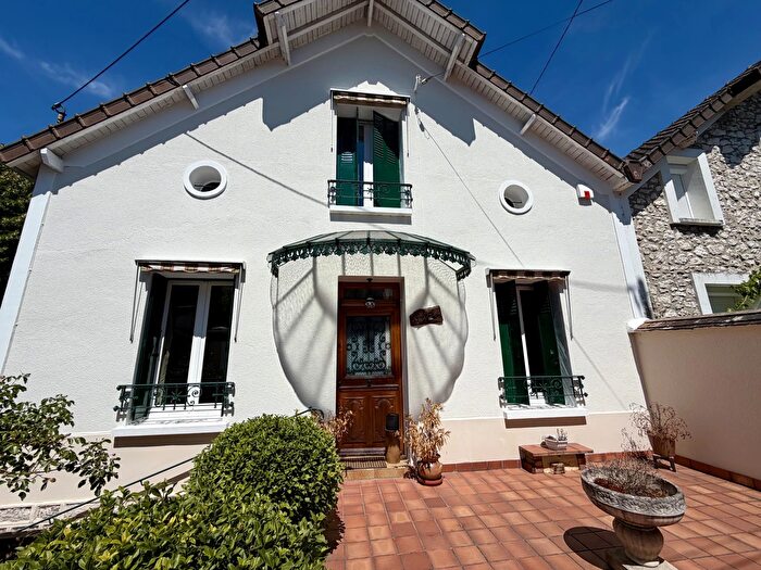 Veneux-les-Sablons : Maison 4 pièces à vendre