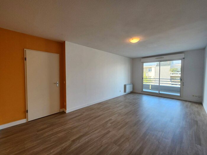 Appartement à louer - Palmer, Cenon - 3 pièces - 2 chambres