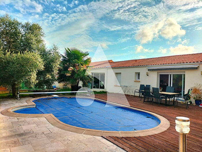 Maison à vendre - La Roche-sur-Yon, Val dOrnay, Saint-André dOrnay, Forges - 7 pièces - 5 chambres