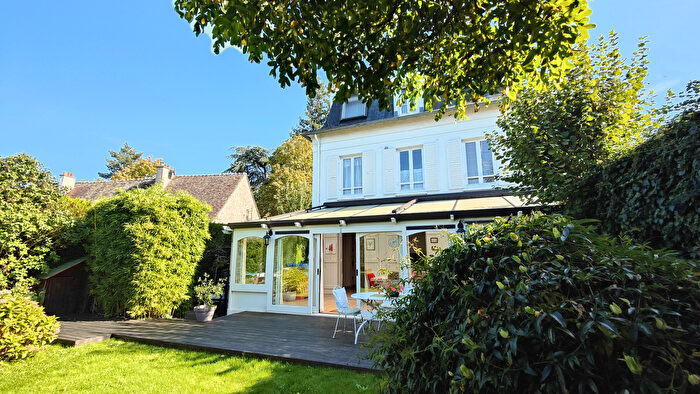 Maison à vendre - Montfort-lAmaury - 5 pièces - 3 chambres