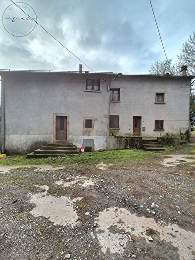 Maison à vendre - Lacaune - 9 pièces - 6 chambres