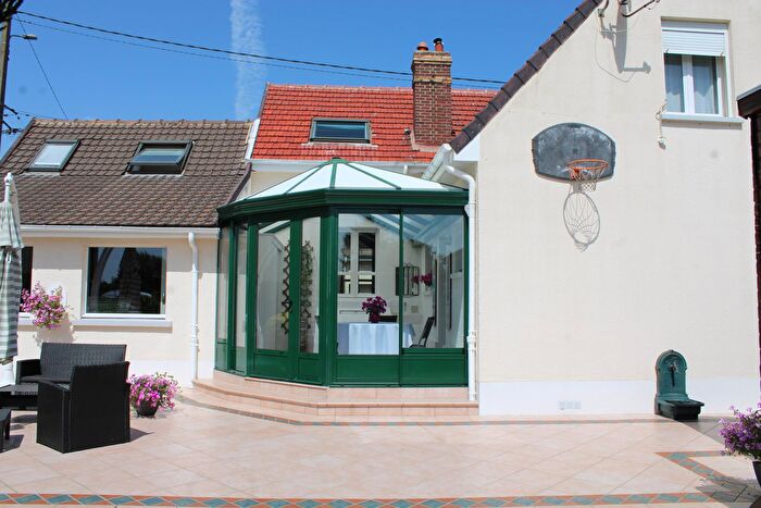 Maison à vendre - Noyon, Nord-Ouest - 6 pièces - 4 chambres