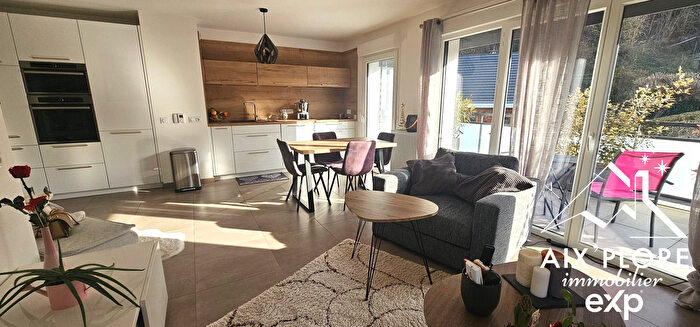 Appartement à vendre - Voglans - 3 pièces - 2 chambres